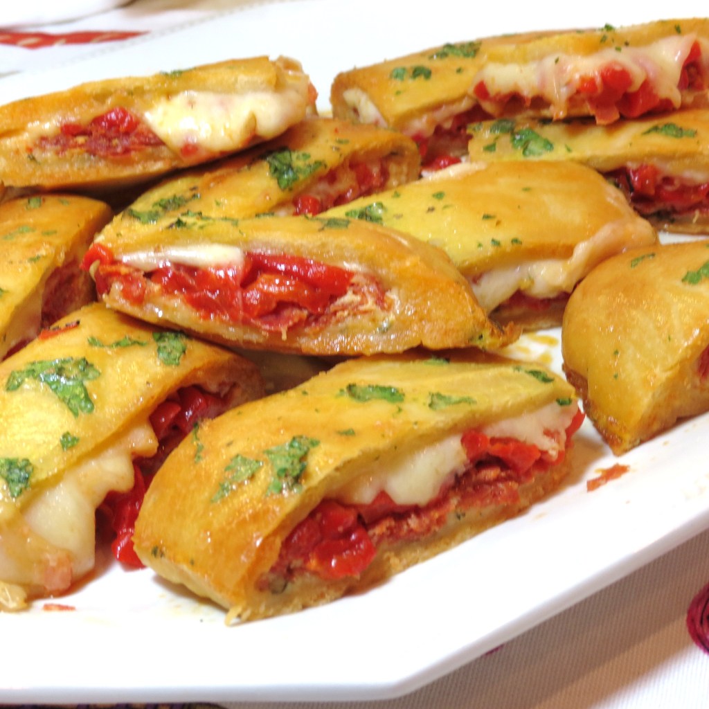 Cheesy Roasted Red Pepper and Pepperoni Calzone – Quick, Easy & Good ...