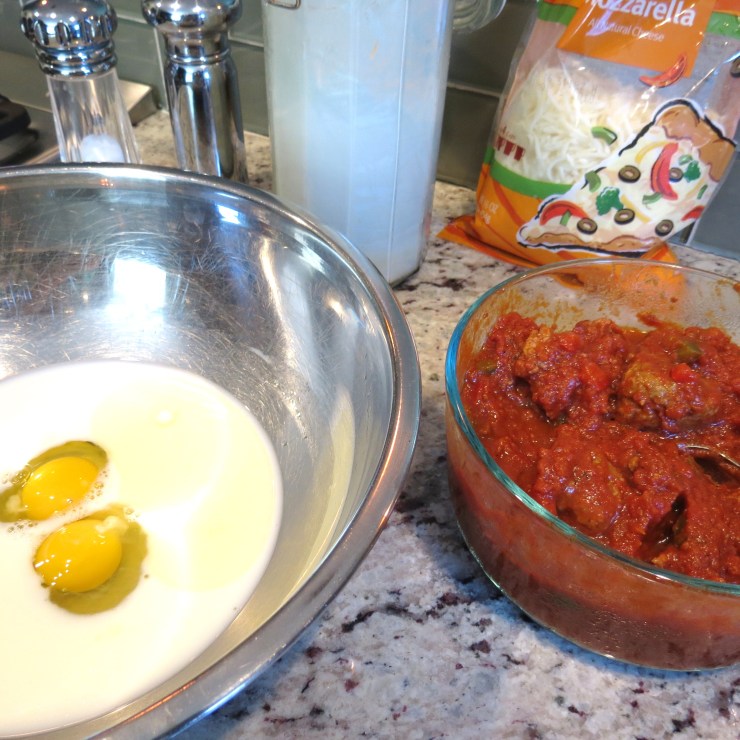 Quick and Delicious Popover Pizza – a.k.a. Upsidedown Pizza